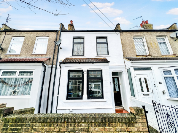 Beaumont Gibbs are pleased to offer for sale this two bedroom period ...