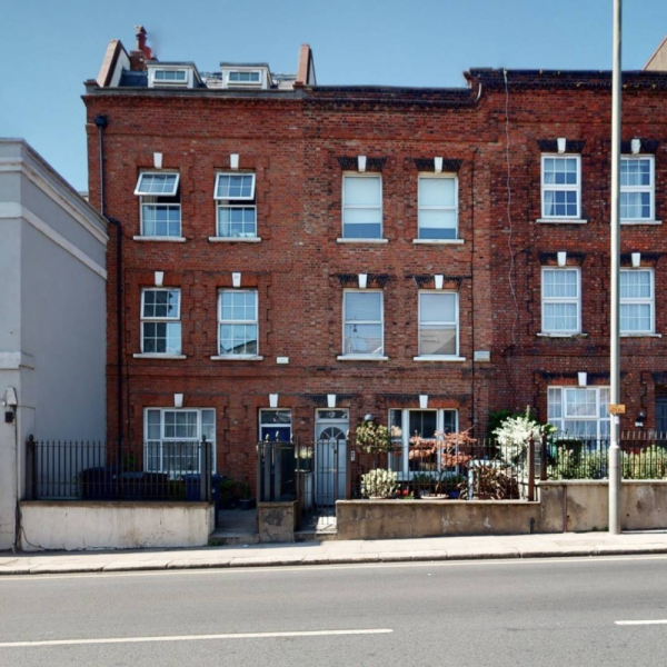 Station Road, Hendon, NW4