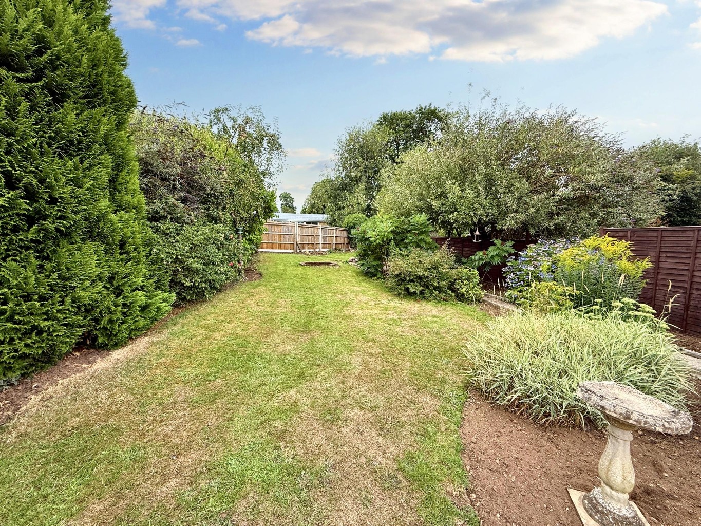 Two Bedroom Detached Bungalow For Sale in Rugby