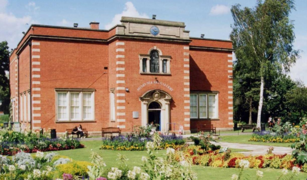 Here is a useful Area Guide of Nuneaton